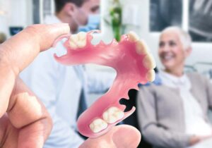 FlexProthese - InteraDent Zahntechnik